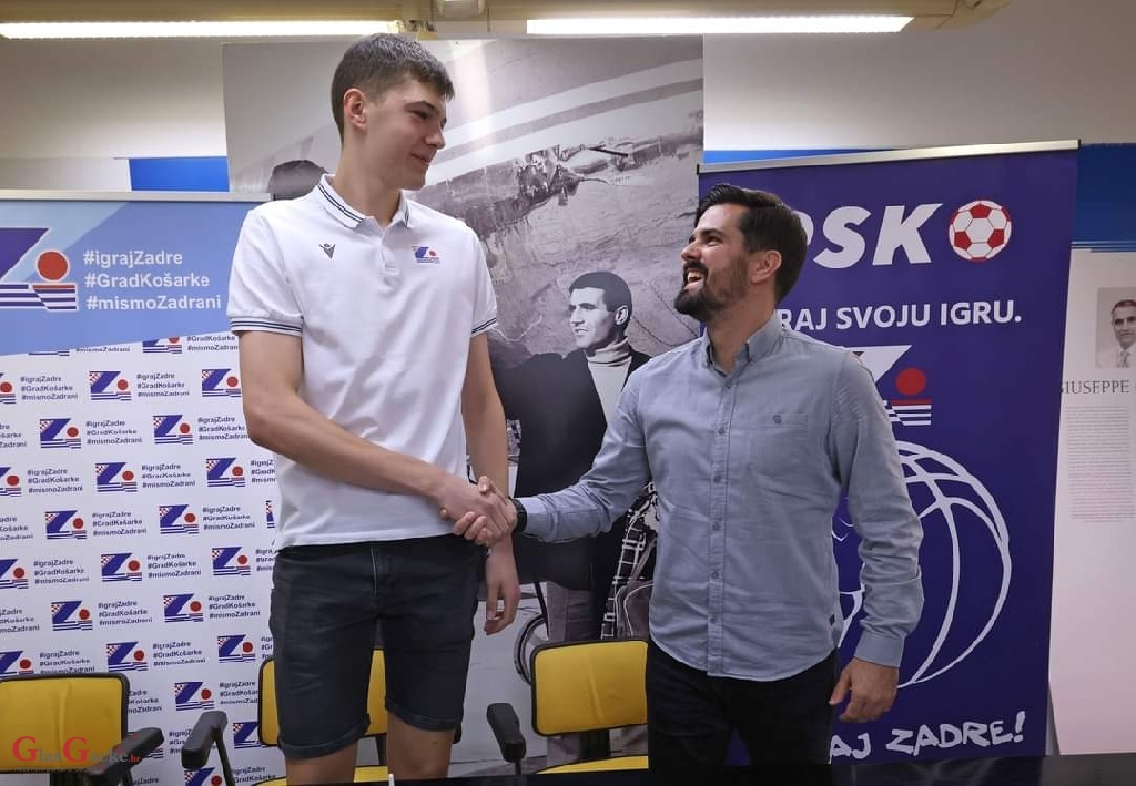 Ivan Njegovan potpisao ugovor s KK Zadar, Glas Gacke - nezavisni portal ...